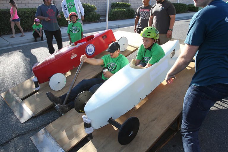Soapbox Derby contestants take over Menifee Road for Saturday morning ...