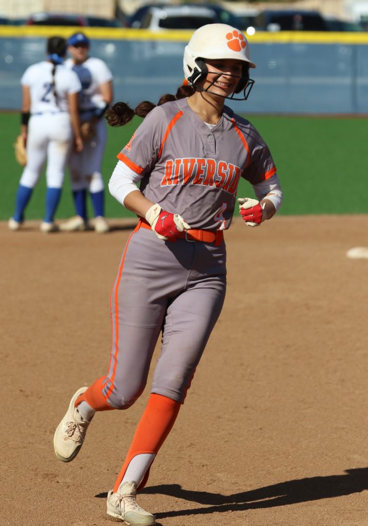 Titans struggle with runners in scoring position, fall in early Ivy ...