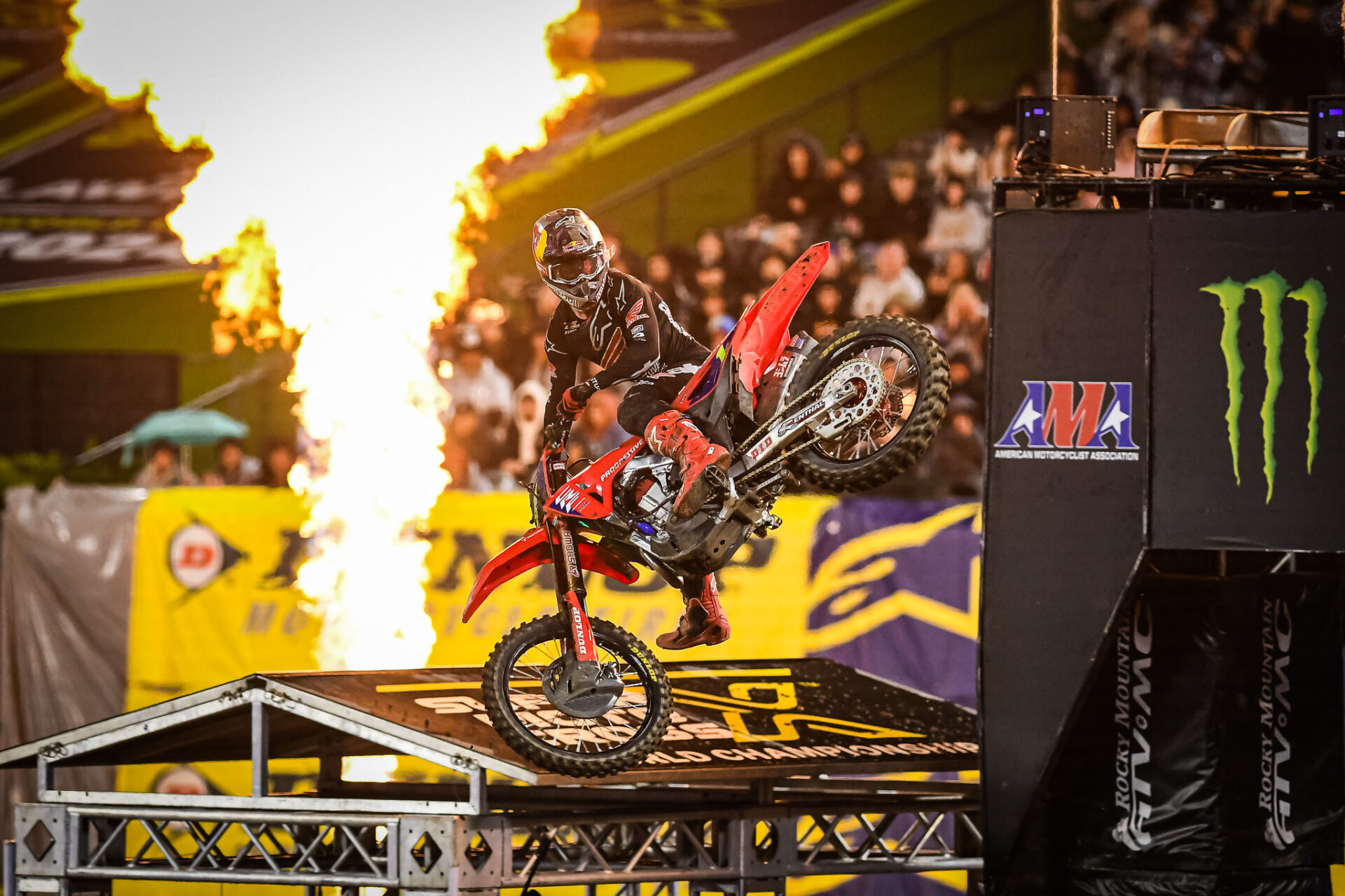 Jett Lawrence and Temecula’s Haiden Deegan dominate Supercross at ...